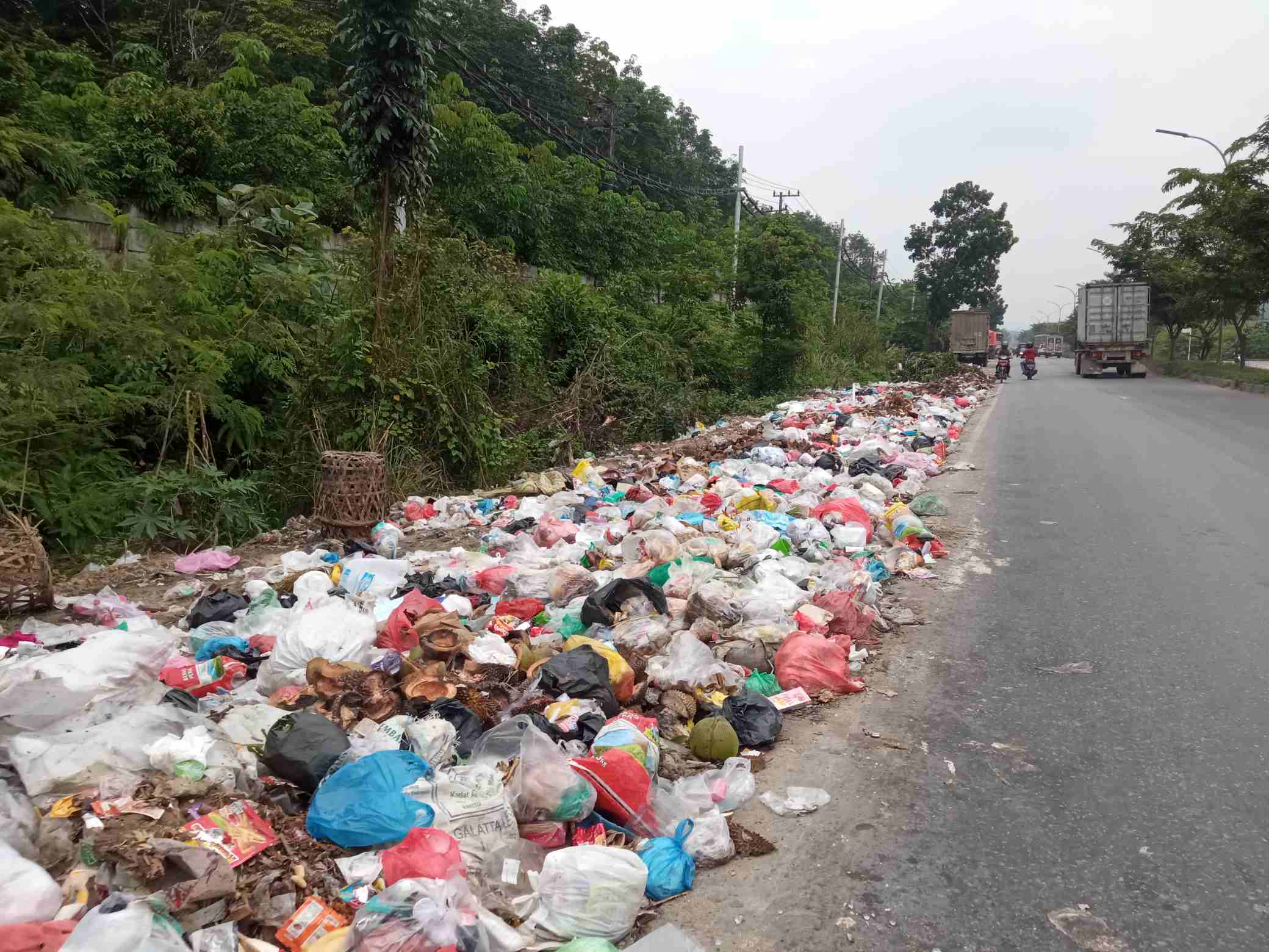 Persoalan Tumpukan Sampah di Pekanbaru, Pihak Ketiga Harus Tuntaskan Hingga Akhir Bulan ini ...